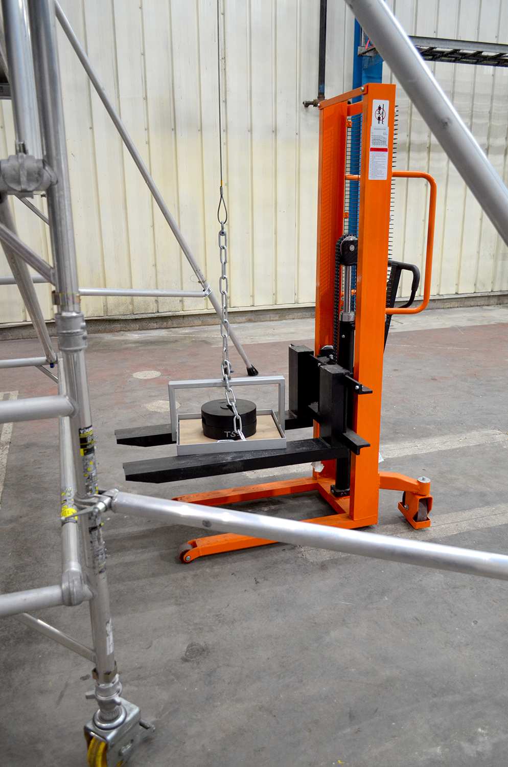 Prefabricated Tower Scaffold BS 1139-6 testing at Test And Research Centre